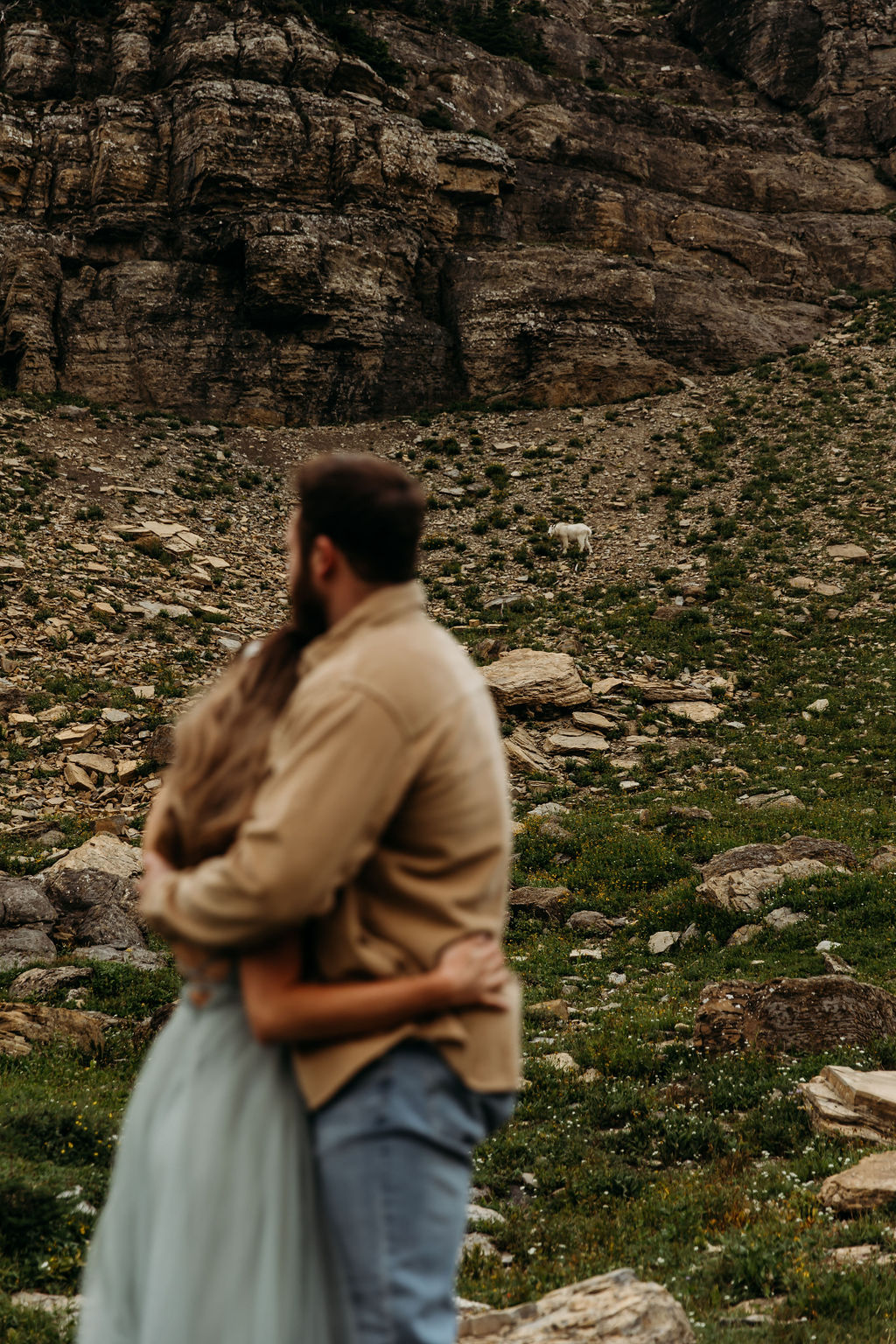 Adventurous Mountain Engagement Photos on the Going-to-the-Sun Road in ...
