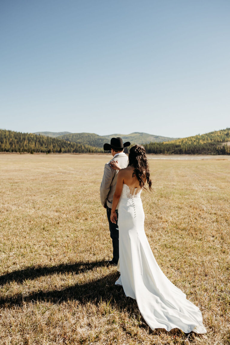 Western Fall Wedding in Montana at Star Meadows Ranch ...