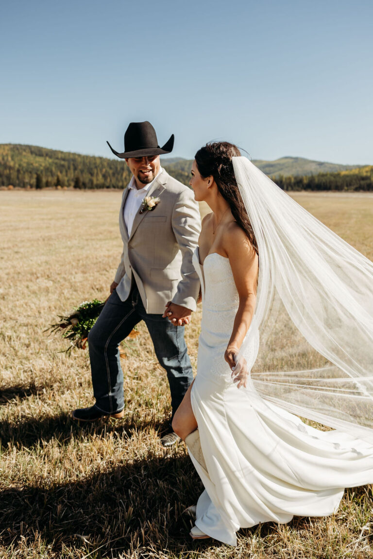 Western Fall Wedding in Montana at Star Meadows Ranch ...