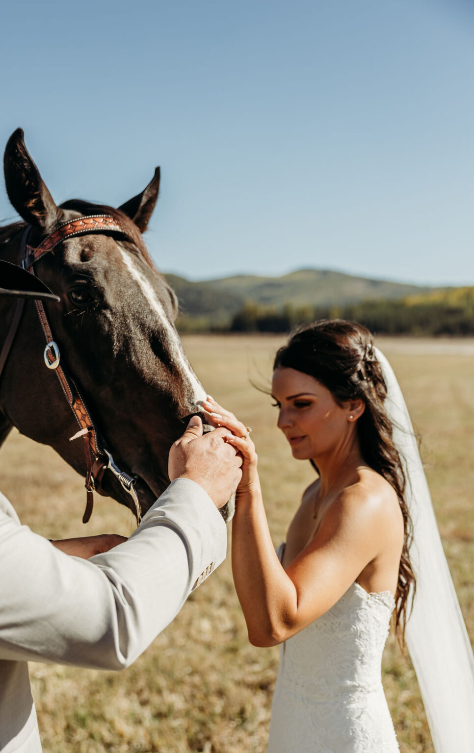 Western Fall Wedding in Montana at Star Meadows Ranch ...