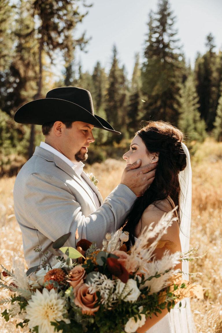Western Fall Wedding in Montana at Star Meadows Ranch ...