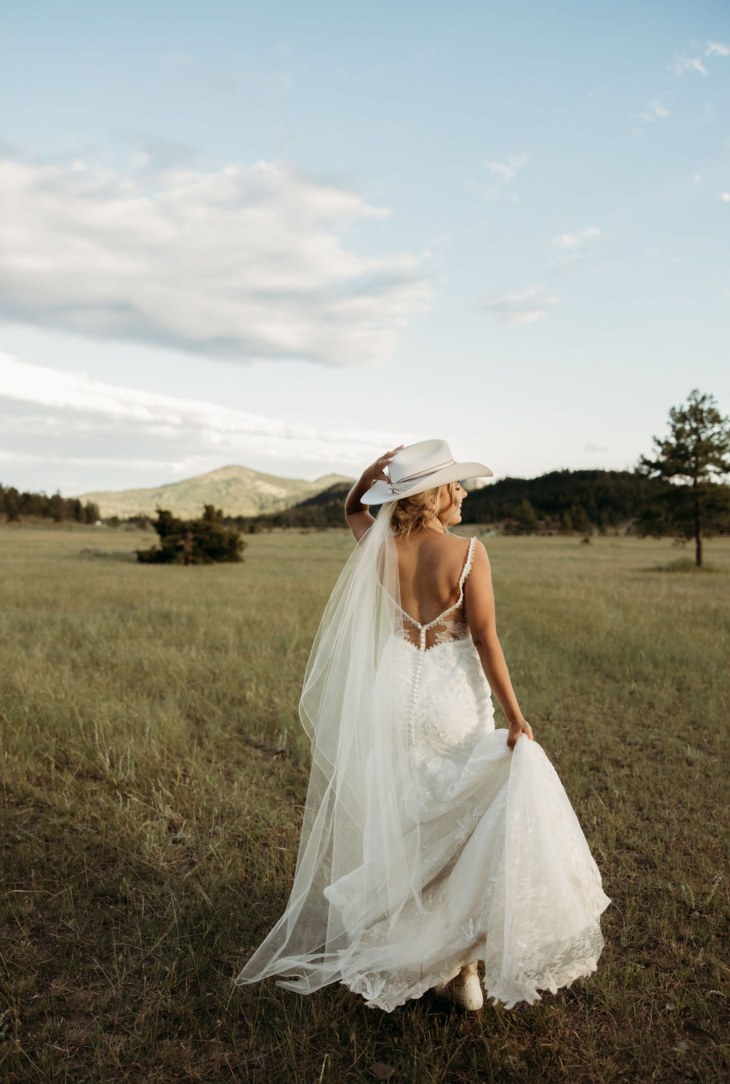 A Western Wedding Captured by a Montana Wedding Photographer ...